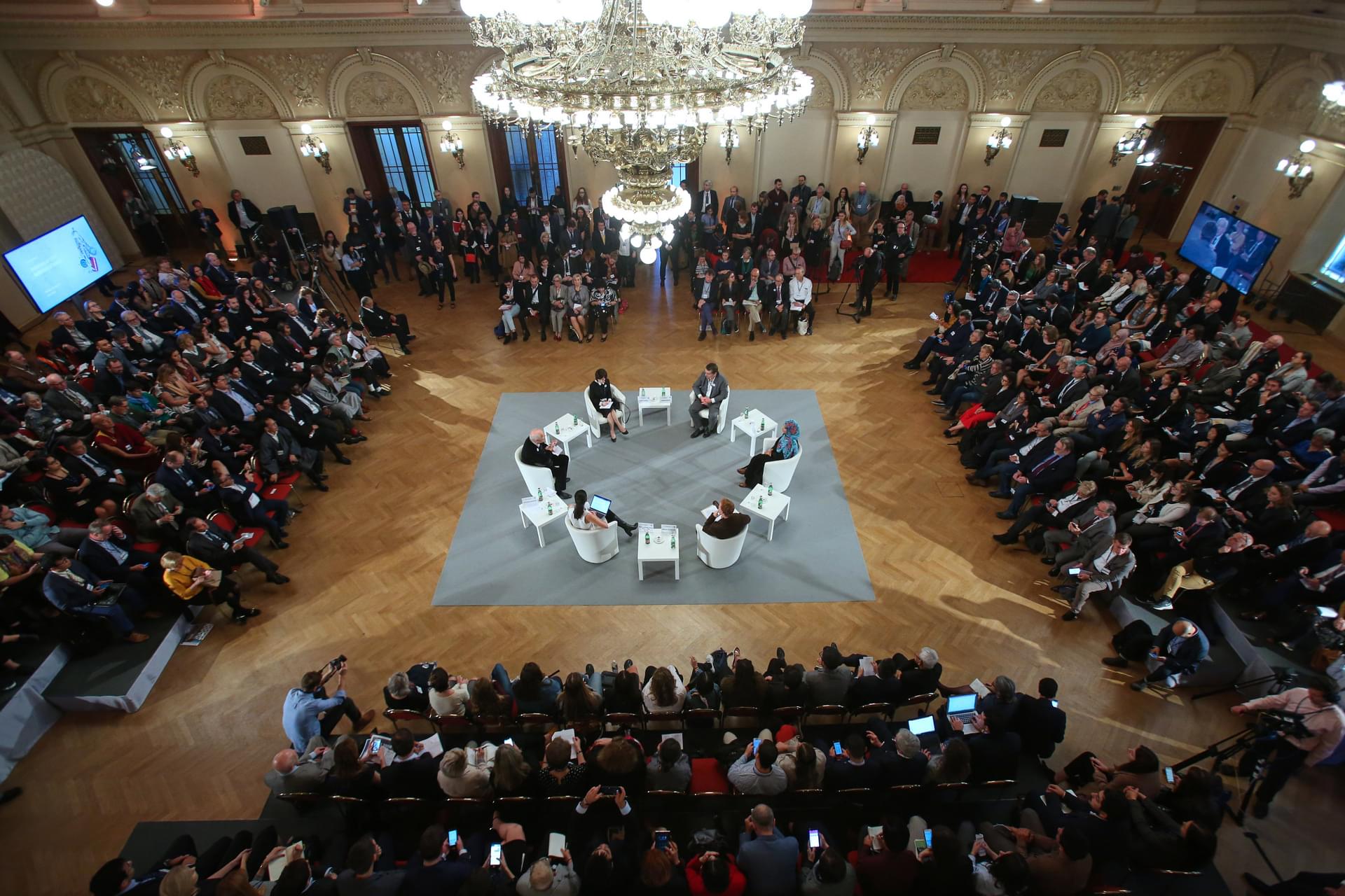 First day of Forum 2000 Conference – Recovering the Promise of 1989 ...