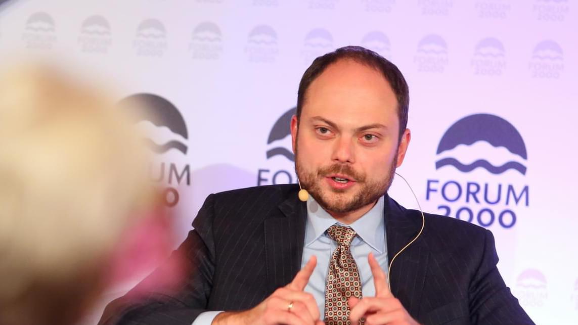 We stand in solidarity with Vladimir Kara-Murza | Forum 2000